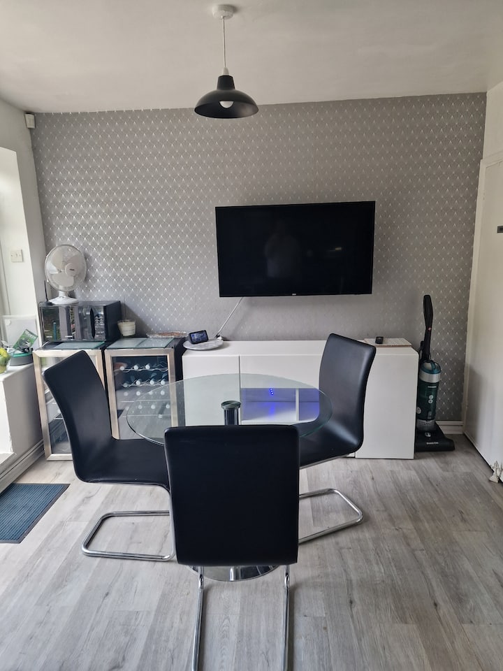 @2 Bed - Garden - Sleeps 4! Great Links To London - Woolwich