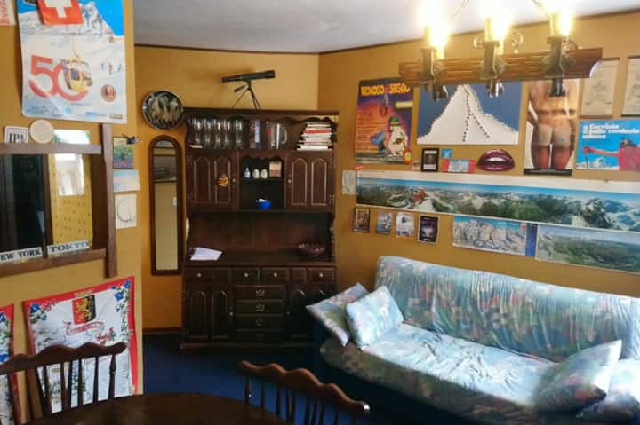 Characteristic And Colorful Apartment In Cervinia - Zermatt