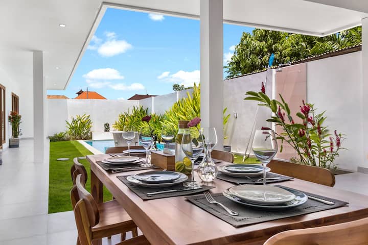 Modern 3 Bedroom Villa With Pool - Canggu