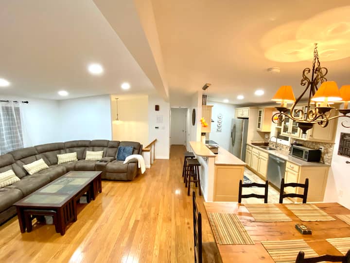 Home On Batavia Creek With Mountain Views - State of New York