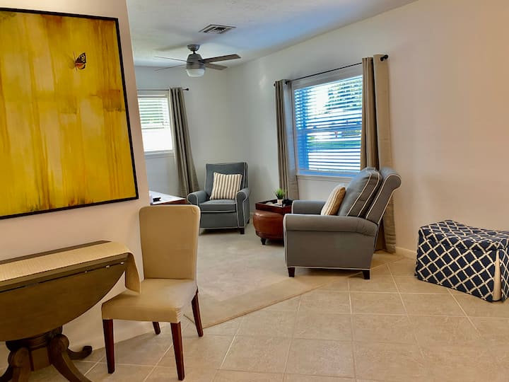 Naples Getaway For Two • Central To Everything - Naples, FL