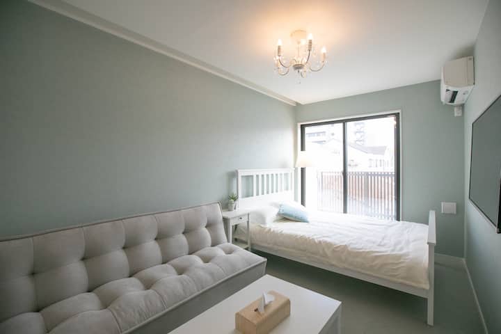 旭301|临近难波.双线地铁直达大阪站.梅田|花园町站2分钟|带阳台|北欧风全新公寓 - Osaka