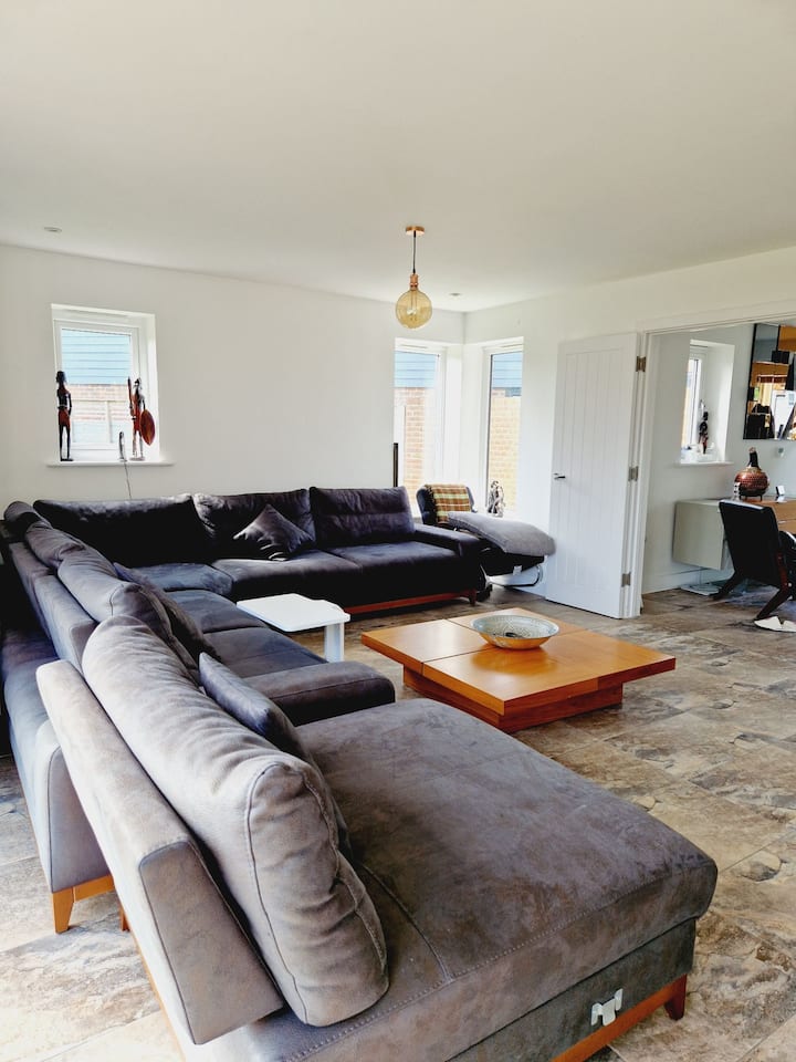 A Stylish Double Ensuite - Hythe