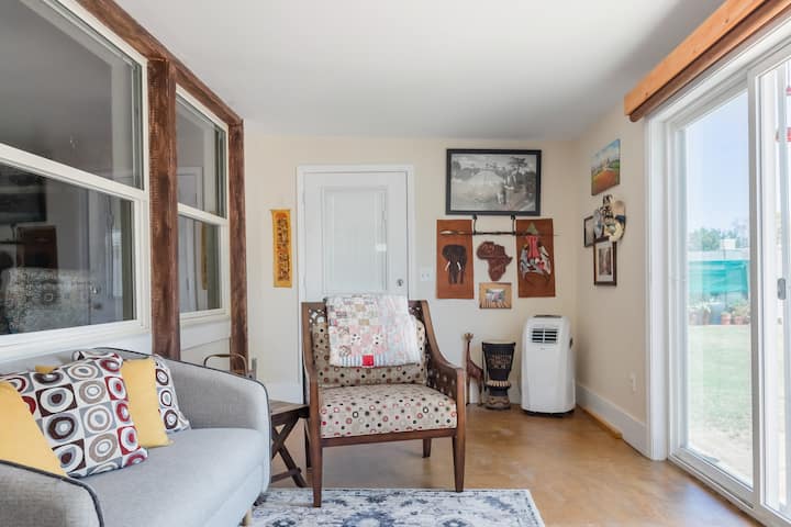 Cozy, Peaceful Shabby Chic - Peoria, AZ