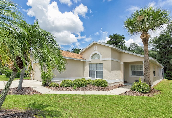 Plantation - 4 Bed - 2 Bath Cute House - Orlando International Airport (MCO)