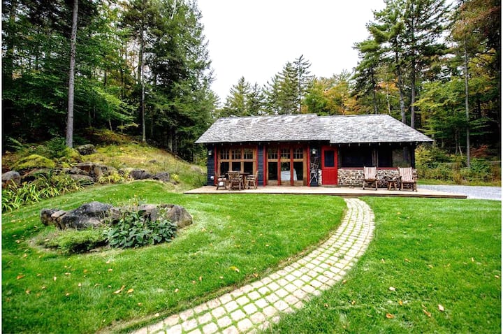 Cozy Comfort On 250 Acre Private Estate - New Hampshire (State)