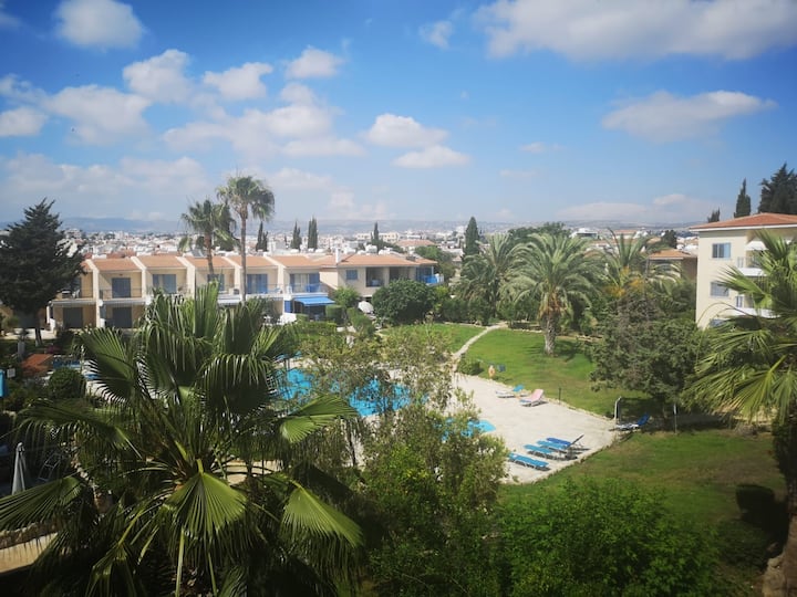 1 Bedroom Apartment, Paphos, Mountain Views. - Paphos