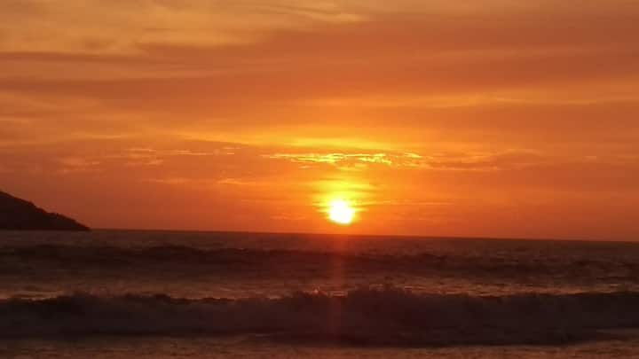 Nice Bungalow - First Row - Stable Wifi - Santa Rosa