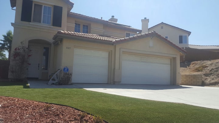 Private Entrance, Room, And Bath. Street Parking. - Chula Vista, CA