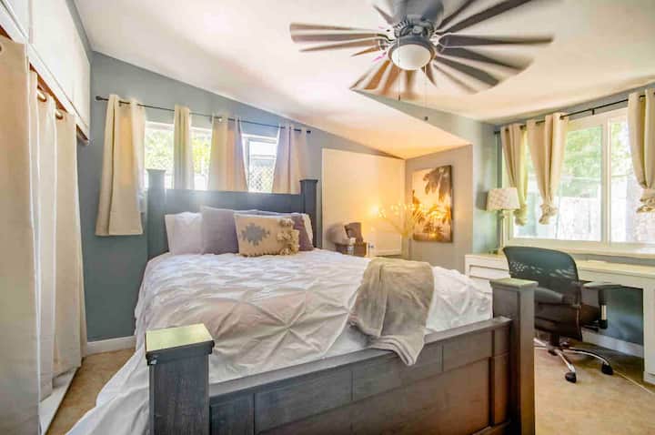 Cali Room Cozy Greys. Spacious Room.private Bath - Long Beach, CA