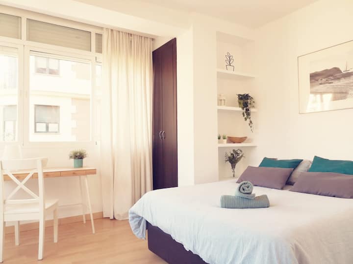 El Ventanal, Apartment In The Centrico With Wifi - Málaga-Costa del Sol Airport (AGP)