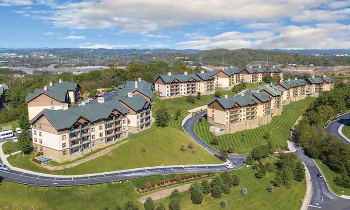 Smoky Mountains 3 Bedroom - Sevierville, TN