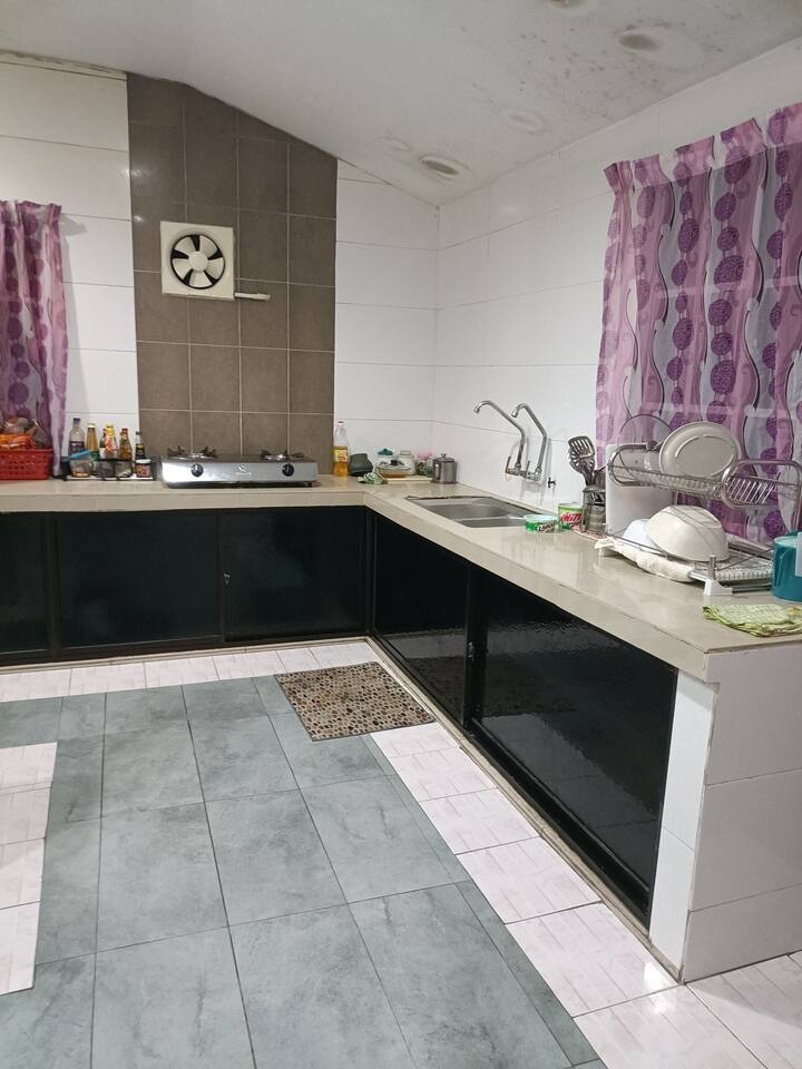 Villa Faridah Homestay Puchong - Puchong