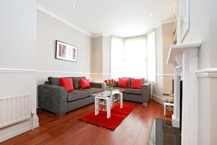 Beautiful 2-br Duplex In Chelsea - Chelsea