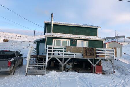 Iqaluit Vacation Rentals & Homes - Nunavut, Canada | Airbnb