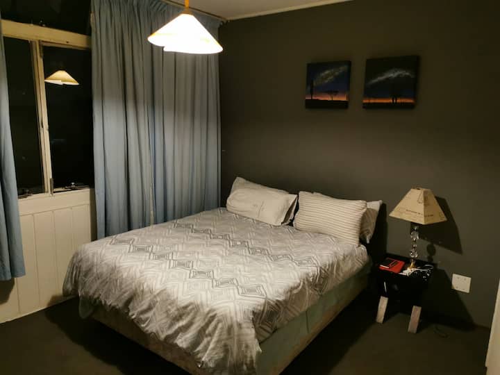 Quaint 2 Bedroom Appartment In Bedfordview - Germiston