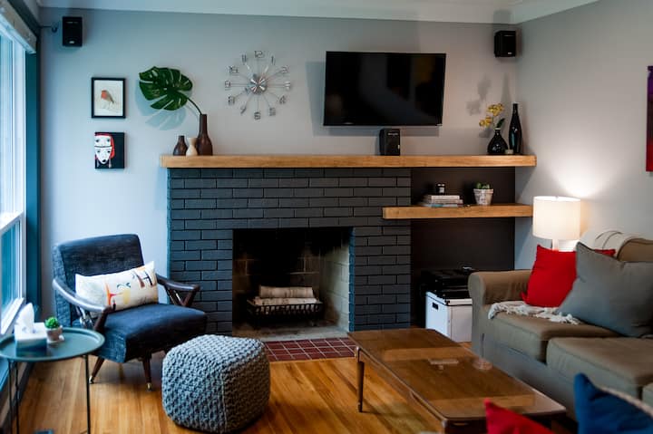 Cozy 2br Home -Convenient Central Location Near Dt - カナダ ウィンザー