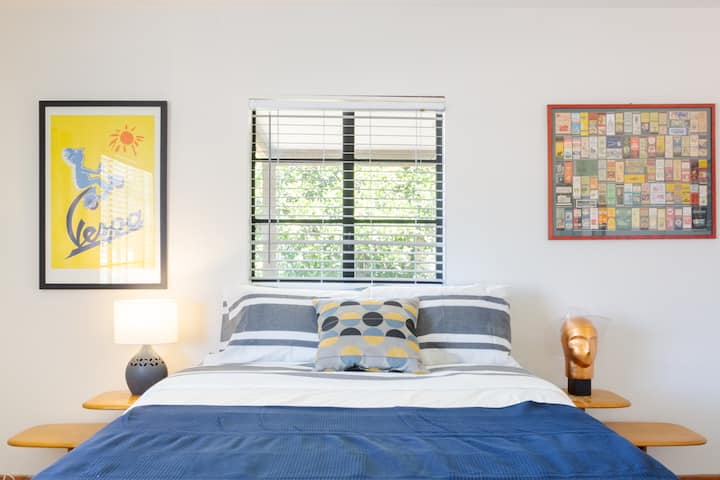 Light-filled Southwestern Modern In Old Town Scottsdale - Scottsdale, AZ