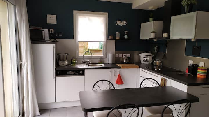 Chambre Au Calme Dans Maison . - Saint-Barthélemy-d'Anjou