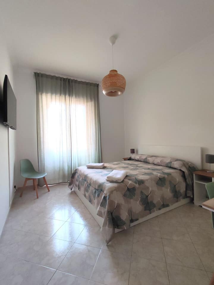 Cozy Apartment In Rome – 20 Min From The Colosseum - 羅馬