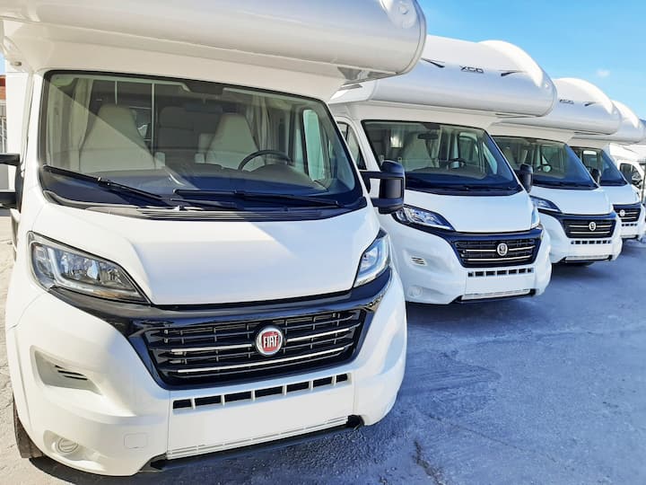 Alquiler De Autocaravanas Nuevas - 托雷莫利諾斯