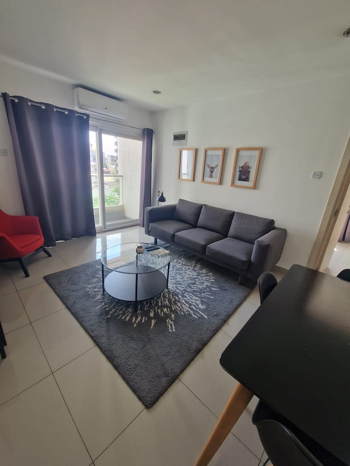 1 Bed Apartment With Separate Living Room - Accra