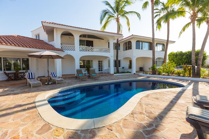 Casa Wendt Four Bedrooms Private Heated Pool. - San José del Cabo