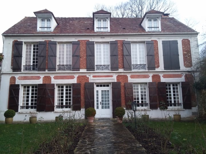 A 30 Km De Paris, Demeure Spacieuse - Grand Jardin - Savigny-le-Temple