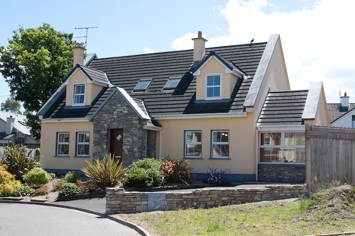 Summerville Townhouse - Kenmare