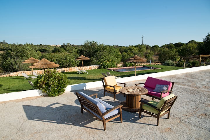 Cozy Home W/ Patio & Bbq – 10 Min Walk To Beach - Ferragudo