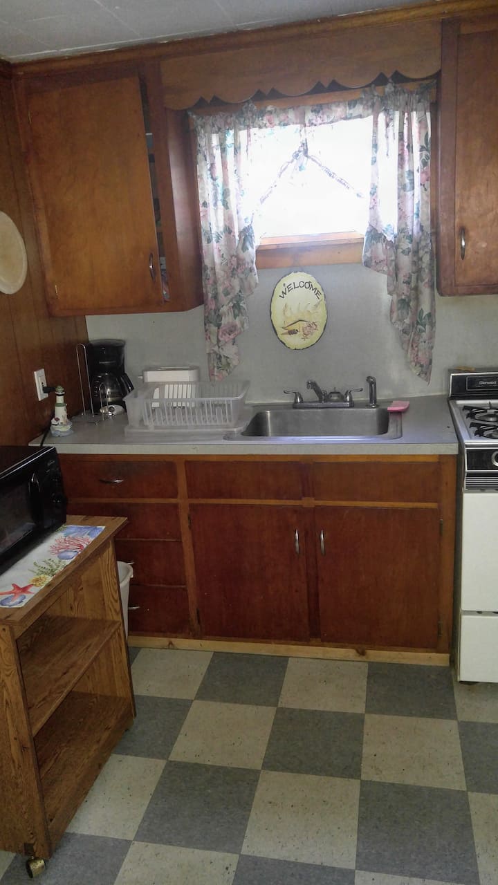 Cottage Ocean Views From Property - Seabrook, NH