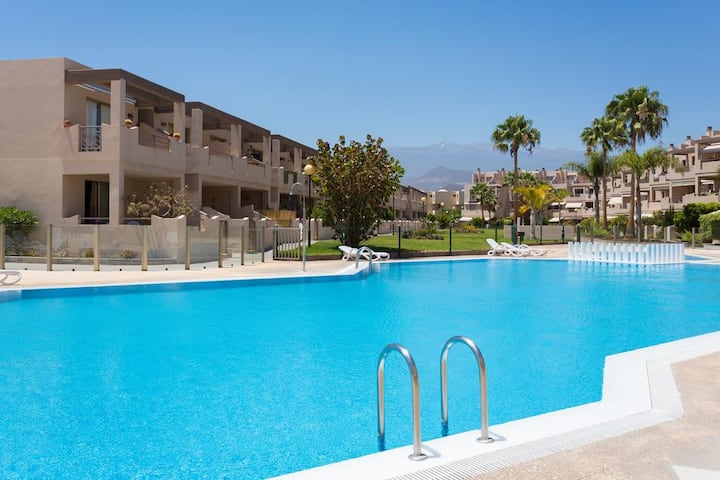 Fantastic Seafront Apartment With Sea Views & Pool - San Miguel de Abona