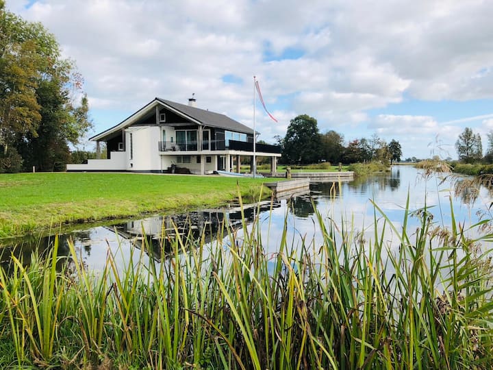 Luxe Vakantie Vila Aan Het Water, Nabij Giethoorn - Giethoorn
