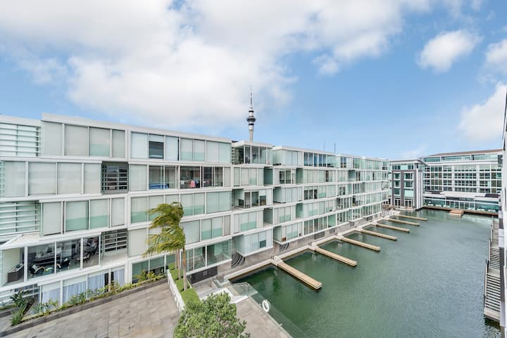 Viaduct Harbour City 2br Top Floor Parking & Pool - Auckland