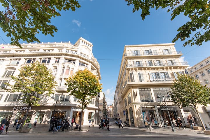 Joli Appt Propre Calme Climatisé En Centre-ville - Nice