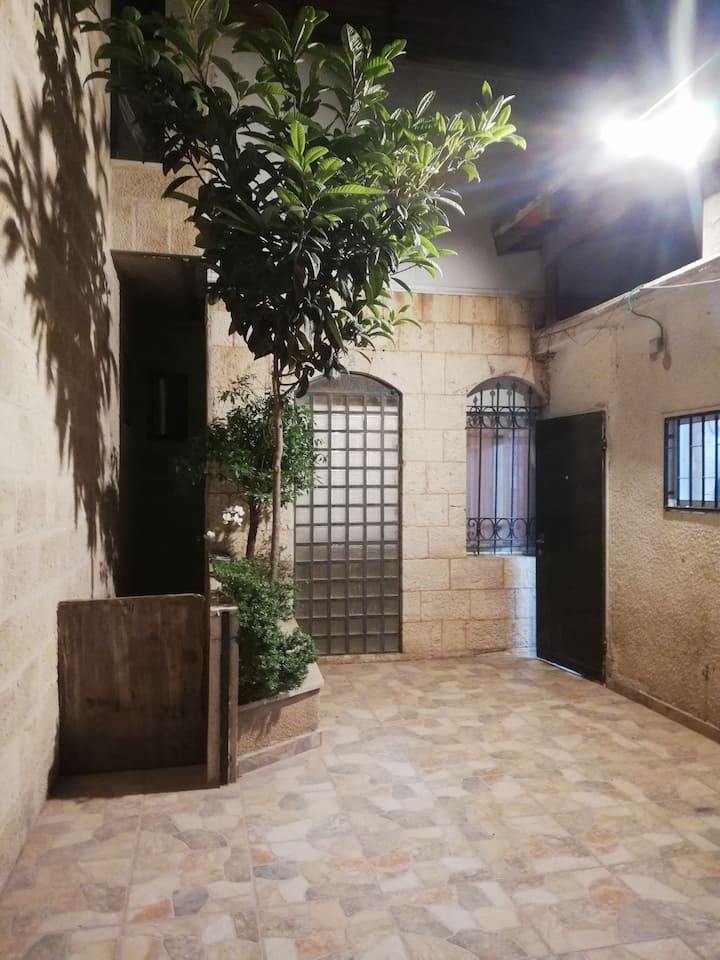 In Shaarey Chessed - Jerusalem