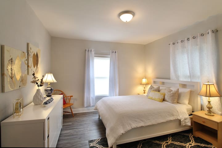 Entire 2br House Minutes From Ut Kitchen/laundry - Knoxville, TN