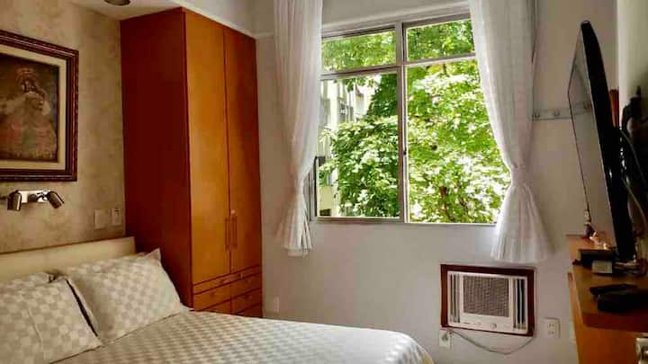 Copacabana - Two Bedroom Apart 30 Meters From Sea - Rio de Janeiro