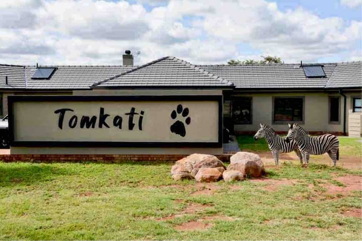 Tomkati Lodge - Hammanskraal