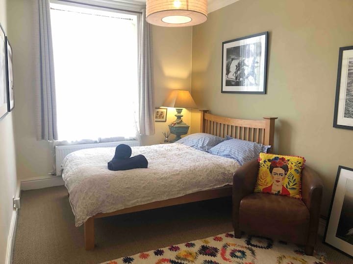 Amazing Grade 2 Listed Apartment - York