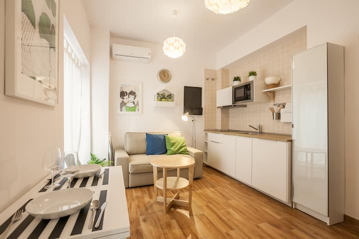 Apartamento A Estrenar Terraza Común Y Wifi - Sevilla, España