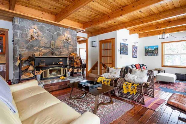 A Mountain Chalet, Best Location! - Mount Hood, OR