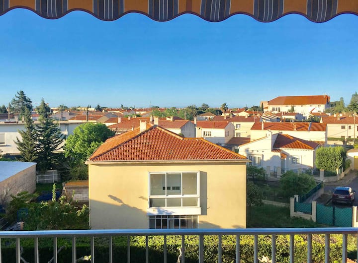 Climatisé , Parking Privé, 6 Personnes - Vias
