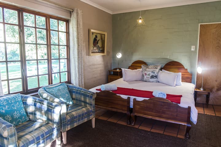 Kingsize Bed Or Twins En Suite - Wolseley