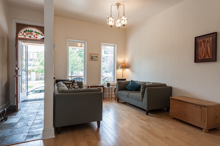 Beautiful Spacious West End House - Toronto