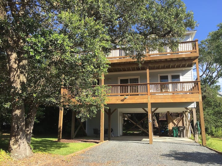 Walk To Beach Or Sound! 3 Bd/3ba Beach Getaway! - Surf City, NC