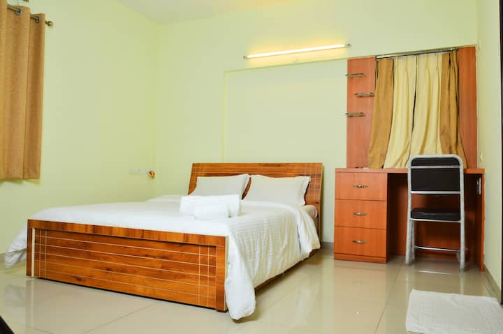 Pune Serviced Apartment Holiday Rentals - Maharashtra, India | Airbnb