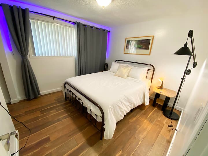 Updated Duplex Near Gonzaga And Downtown Spokane - Spokane Valley, WA