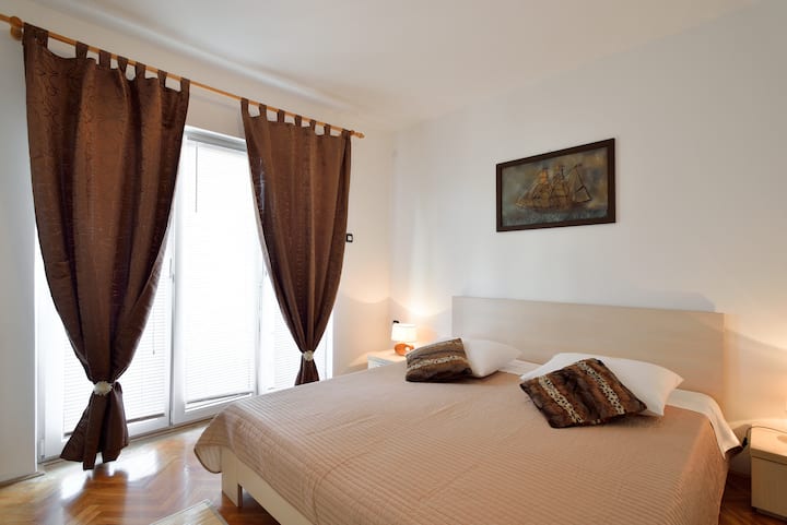 Experience The Best Part Of Pula - Pula