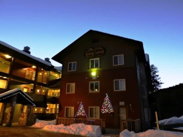 3bd/2ba Bigwhite Ski In/out Prime Village Location - Big White Ski Resort, BC